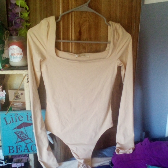 Qinsen | Tops | Nwt Cream Fitted Long Sleeve Bodysuit | Poshmark